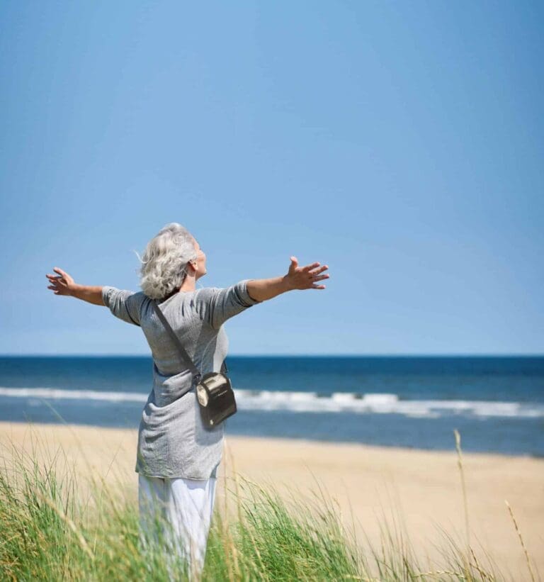 Inogen Rove 4 Portable Oxygen Concentrator with 8-Cell Battery ...